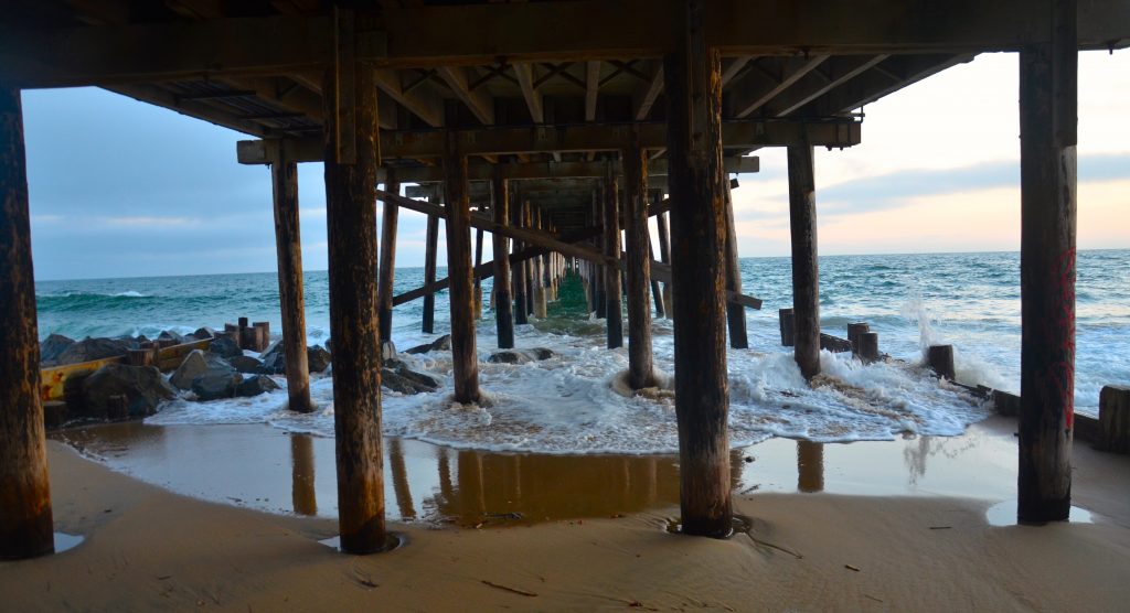 Newport Beach Lifeguard Completes Early Morning Rescue - West ...